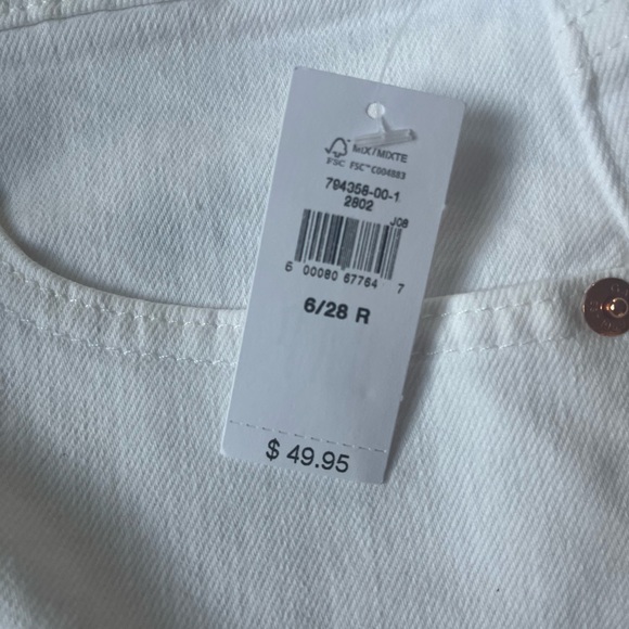 GAP | Shorts | Gap 5 Mid Rise Girlfriend Denim Shorts With Washwell ...